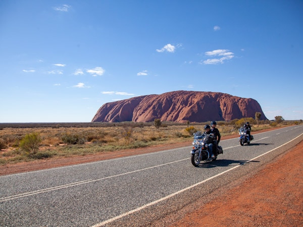 24 Incredible things to do at Uluṟu | Australian Traveller