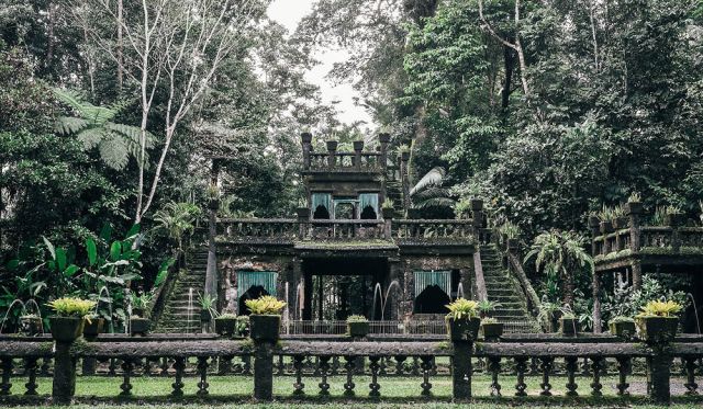 Everything to Know About Paronella Park and Castle in Cairns