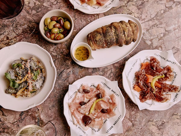 Great Australian Bites: 23 Bars With Great Food | Australian Traveller